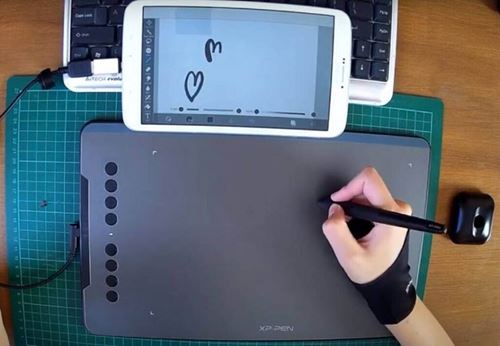 Les 6 Meilleures Tablettes Graphiques pour Animation 2D & 3D